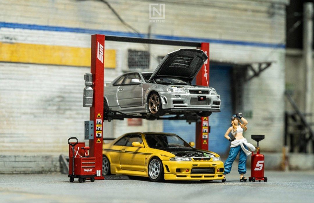 1/64 Two Car Lift, Hobbies & Toys, Toys & Games on Carousell