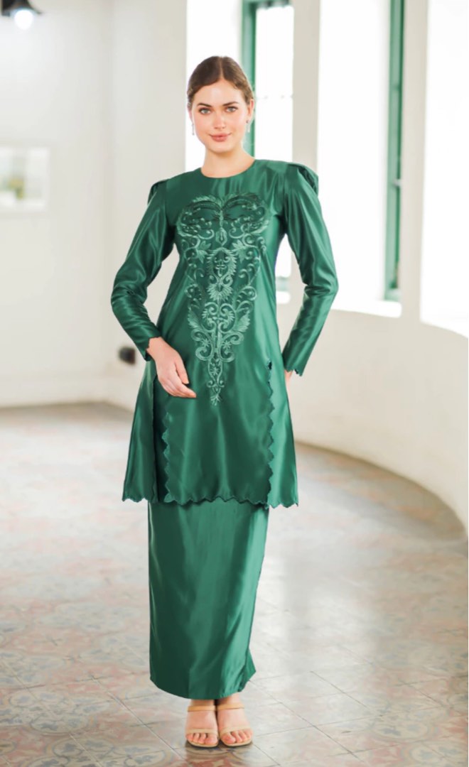 Ayana Kurung Duchess Premium Norie Signature, Women's Fashion, Muslimah ...