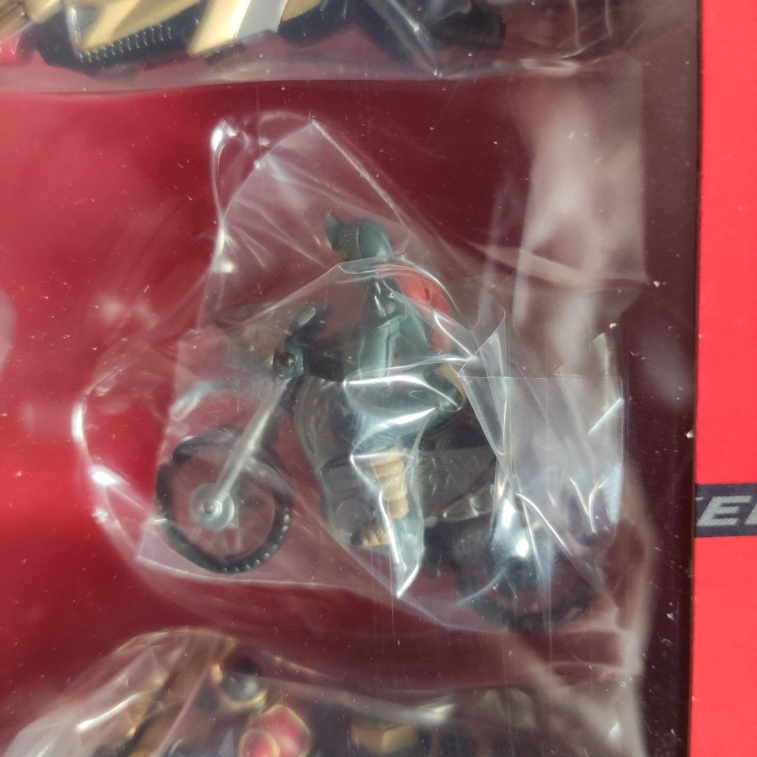 Charawheels Kamen Rider Kuuga & Kamen Rider Agito, Hobbies & Toys, Toys ...