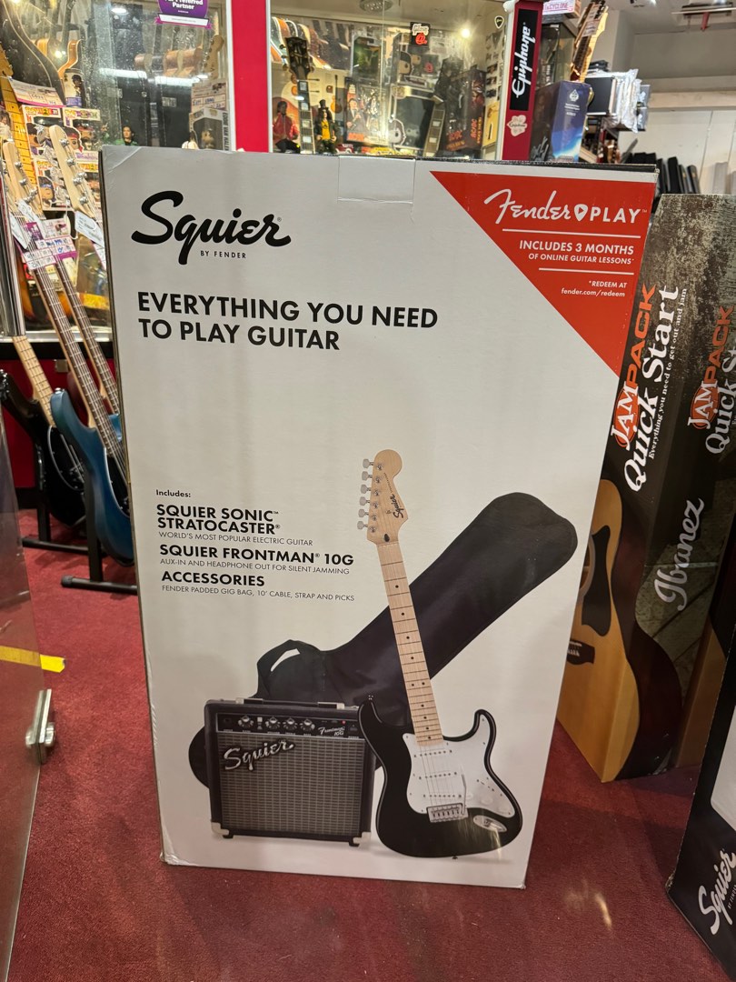 Dah sampai .. loan ? Cash ? Squier Sonic Stratocaster Pack w/Gig Bag, Maple FB, 10G 1699 1499 ...