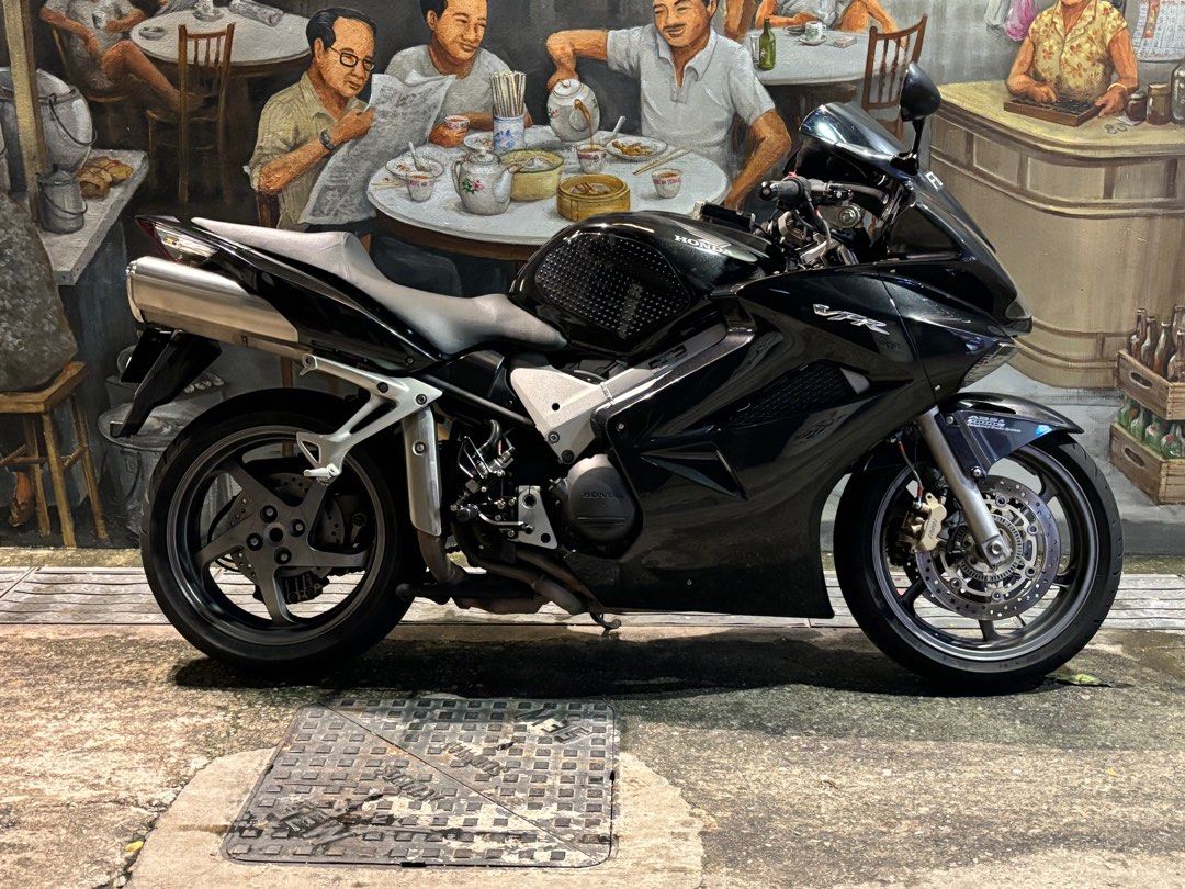 [COI] Honda VFR800 VTEC (Gen 6) w Remus, Motorcycles, Motorcycles for ...