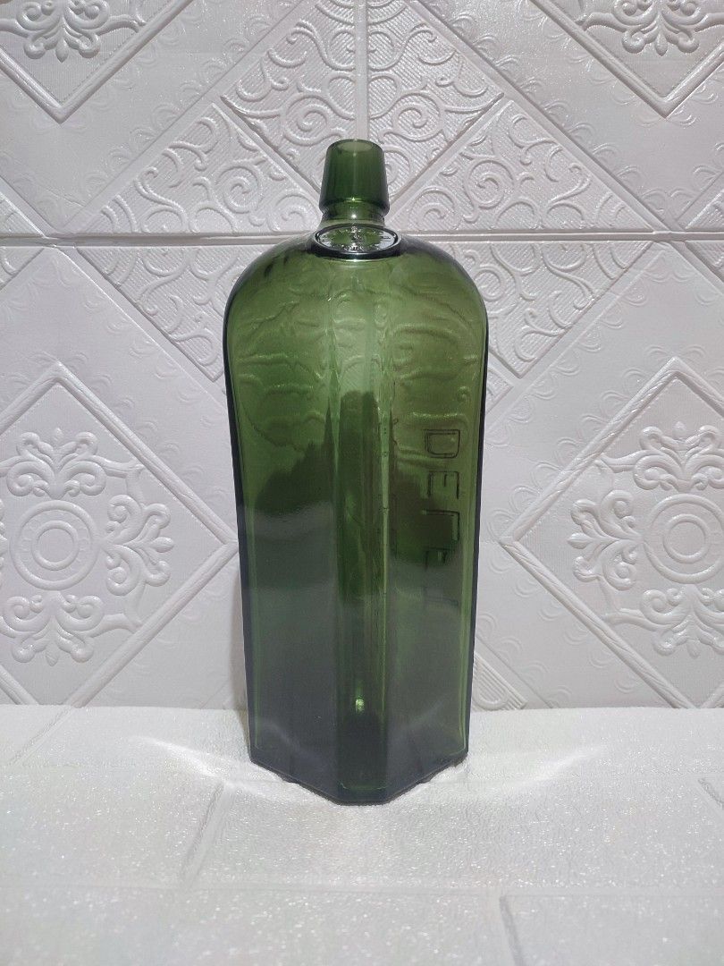 koleksi botol kolonial jadul, Antik, Pajangan di Carousell