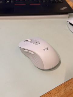 Logitech M650 Logi Signature Wireless Mouse Smart Wheel Scrolling ...