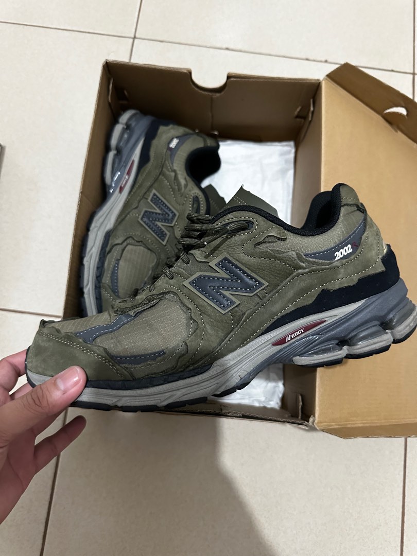 New Balance Protection Pack Dark Moss, Men's Fashion, Footwear ...