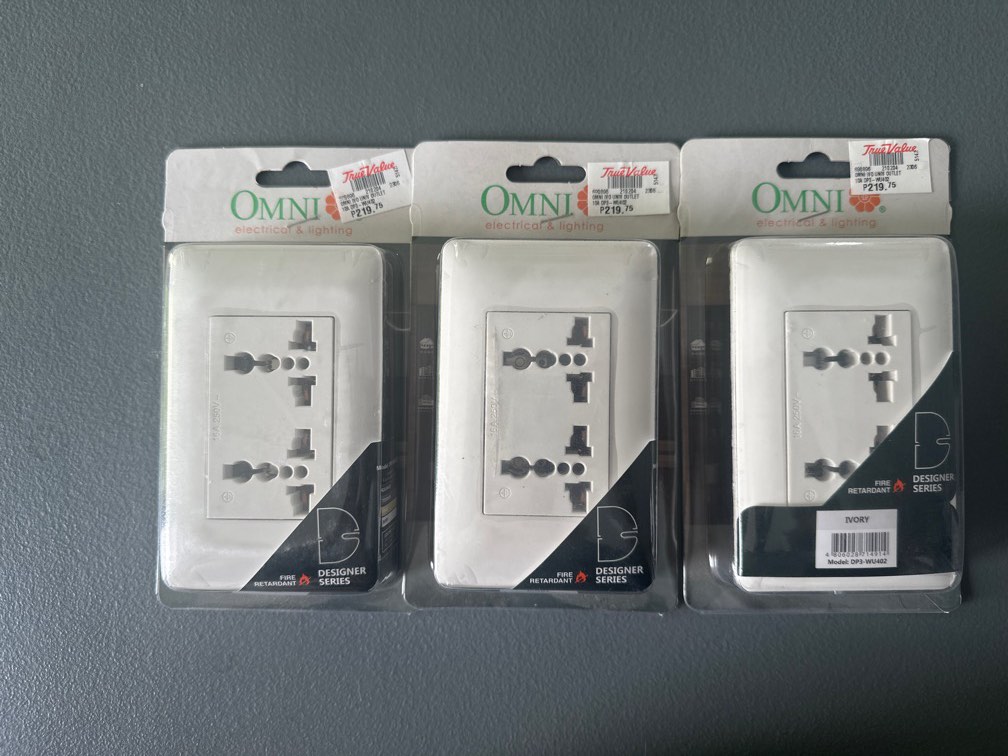 OMNI IVO UNIV OUTLET, TV & Home Appliances, Electrical, Adaptors ...