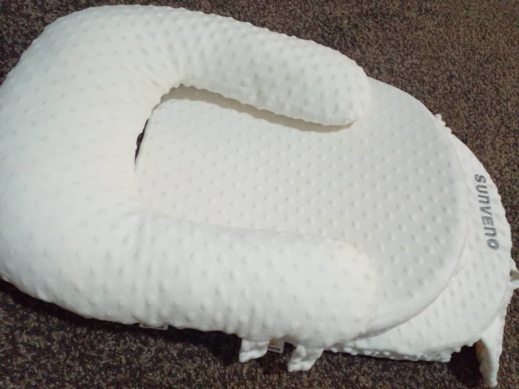 Sunveno anti spill milk pillow, Babies & Kids, Baby Nursery & Kids ...