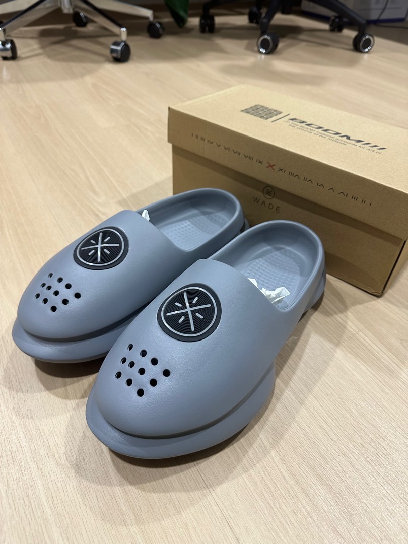 Brand New Li-Ning Way of Wade Slide, Men's Fashion, Footwear, Flipflops ...