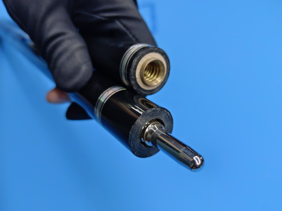 Carbon Fiber Pool Cue – Ultra Low Deflection with Kamui Clear Soft Tip ...