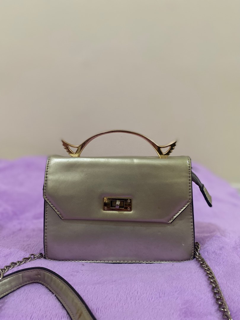 Dusto Sling Bag, Luxury, Bags & Wallets on Carousell