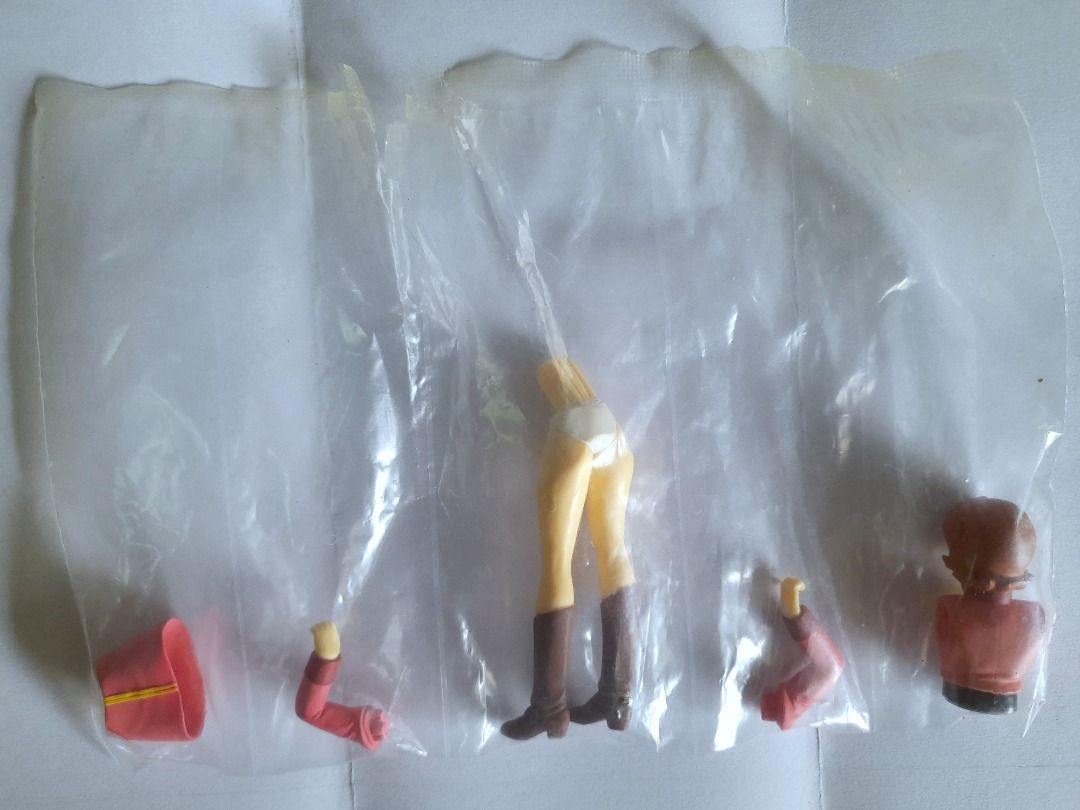 Fraw Bow Figure with Pedestal [RX-78-2 Gundam], Hobbies & Toys, Toys ...