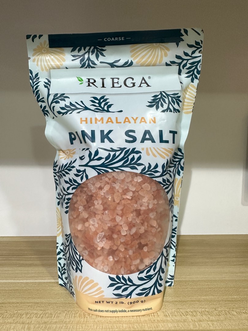 Himalayan pink salt 喜瑪拉雅山粉紅岩鹽 900g, 嘢食 & 嘢飲, 調味 - Carousell