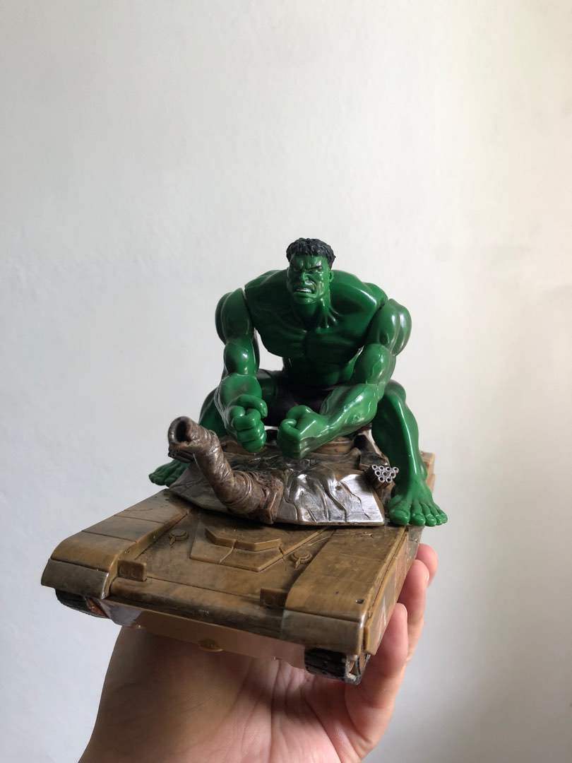 Hulk in army tank, Hobbies & Toys, Toys & Games on Carousell