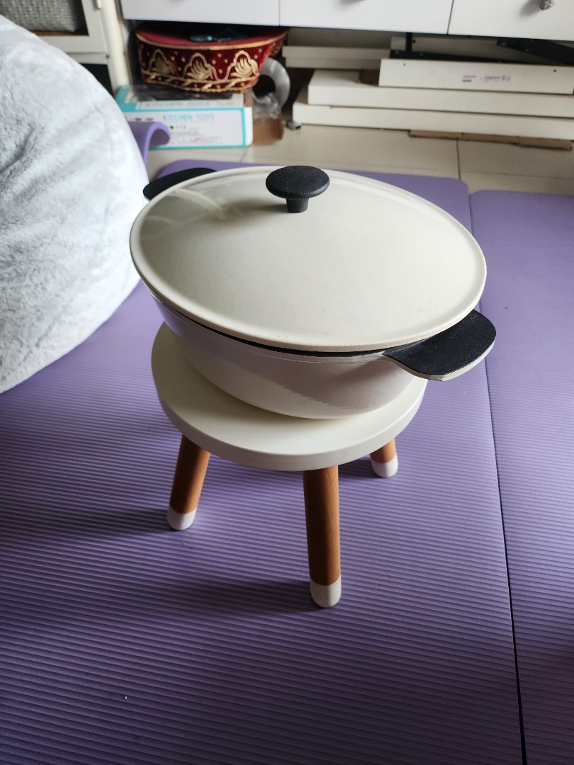 IKEA cast iron cooking pot. 5L, Furniture & Home Living, Kitchenware ...