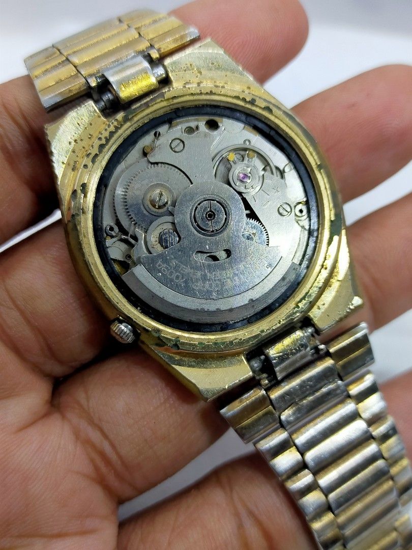Jam Tangan Seiko 5 Military Automatic Japan Vintage Cal 7009, Fesyen Pria, Jam Tangan di Carousell