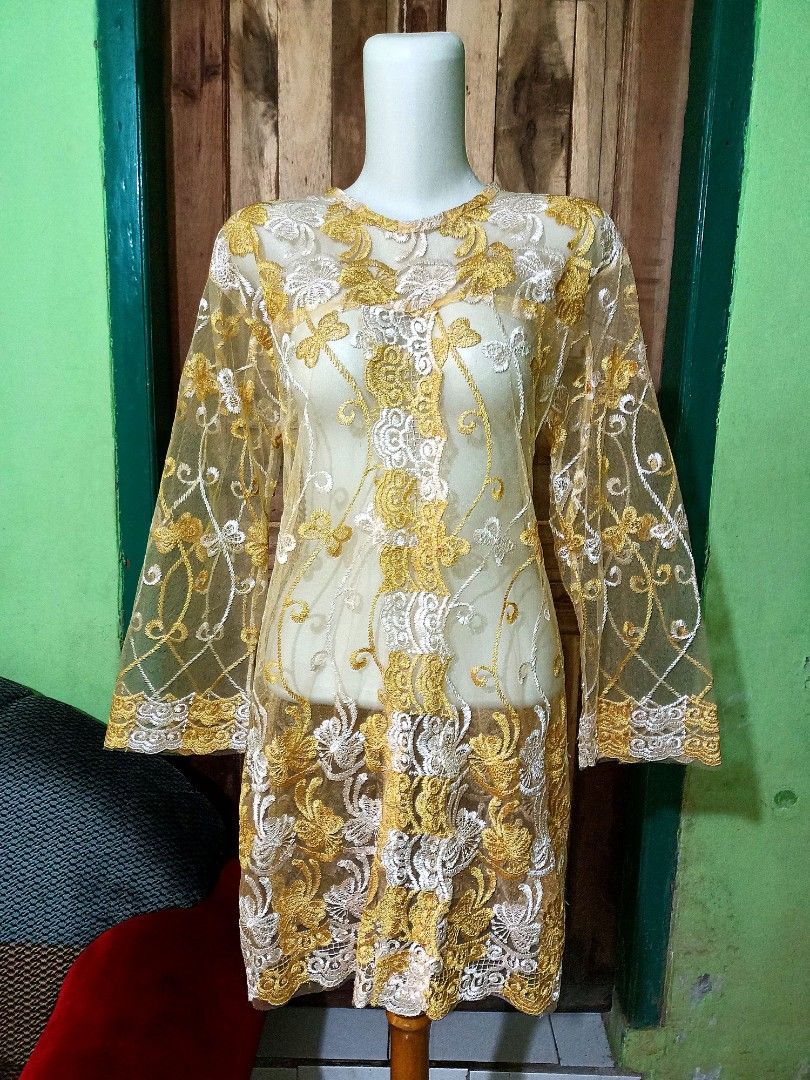 Kebaya Tile Brokat Glitter / Kebaya Modern / Kebaya Mewah / Kebaya ...