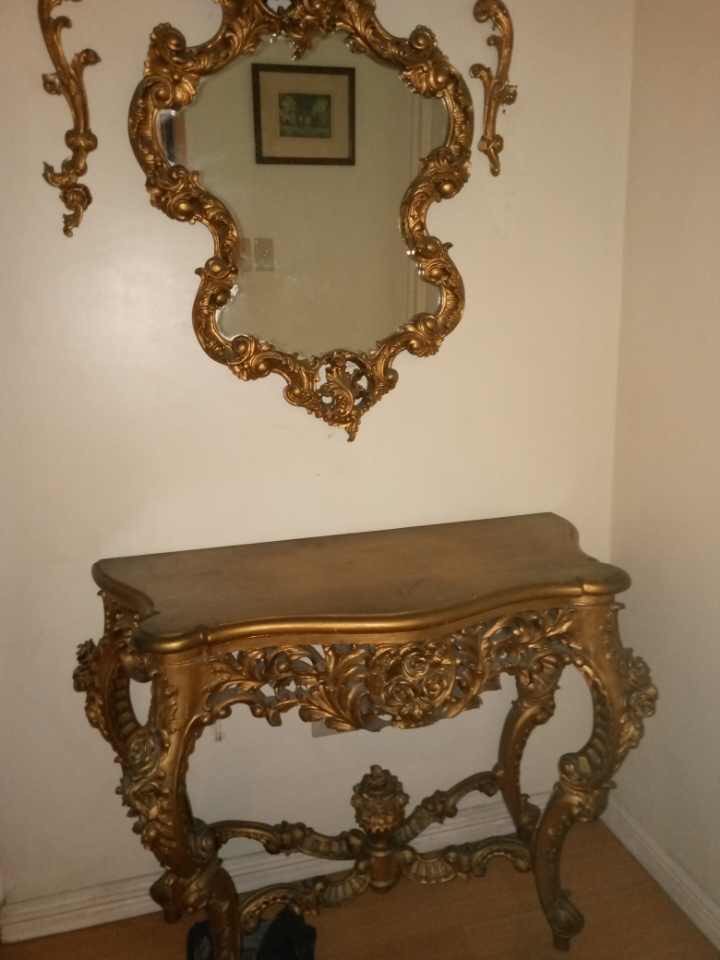 Narra Gold Console table with Matching Mirror and 2 plaque, Furniture ...