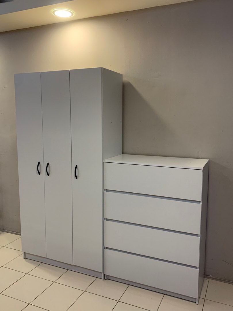 set combo jimat‼️ almari 3 pintu + chest drawer 4 tier Rm399 percuma ...