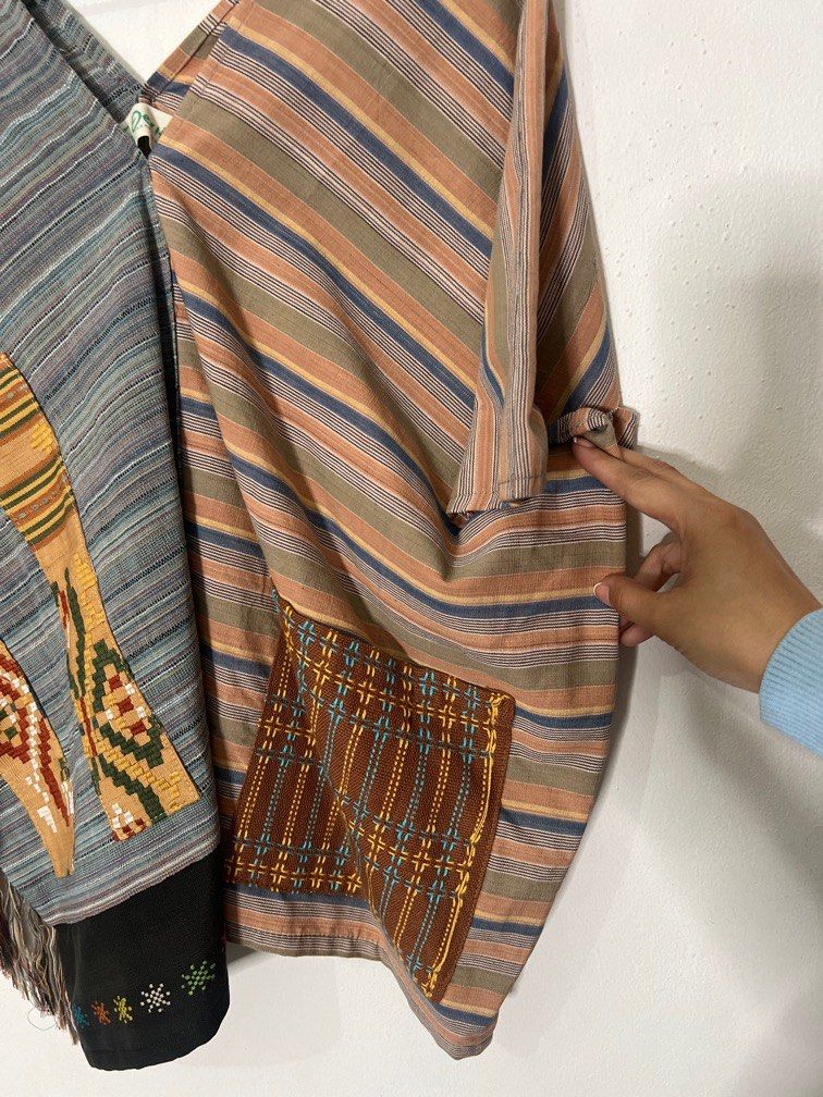 Top tenun lurik Baduy Manggarai Oerip all size, Fesyen Wanita, Pakaian Wanita, Atasan di Carousell