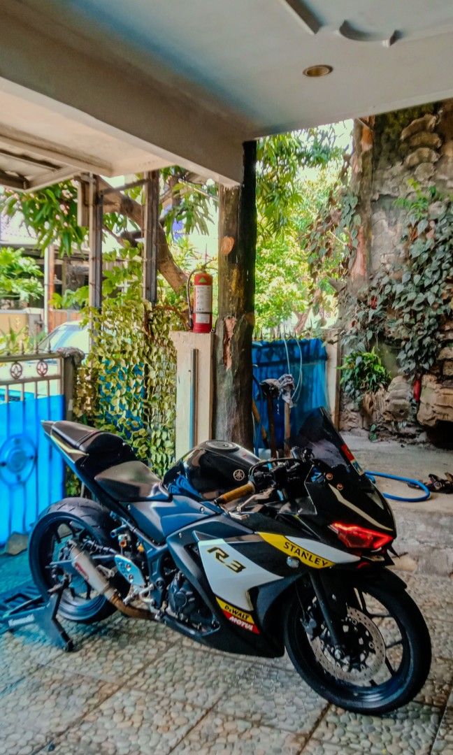 Yamaha R25 STNK + modifan + kyt ttc, Motor di Carousell