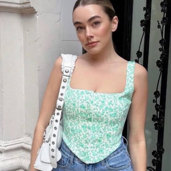 Zara Green Floral Corset, Women's Fashion, Tops, Blouses on Carousell