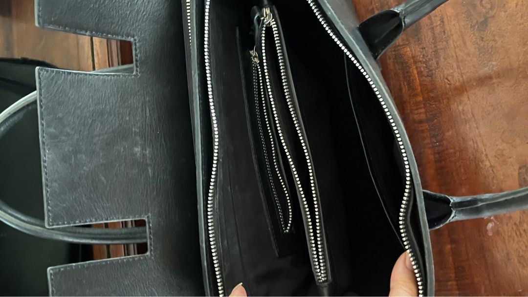 Aesthetic Pleasure Isolation black doff bag, Fesyen Wanita, Tas ...