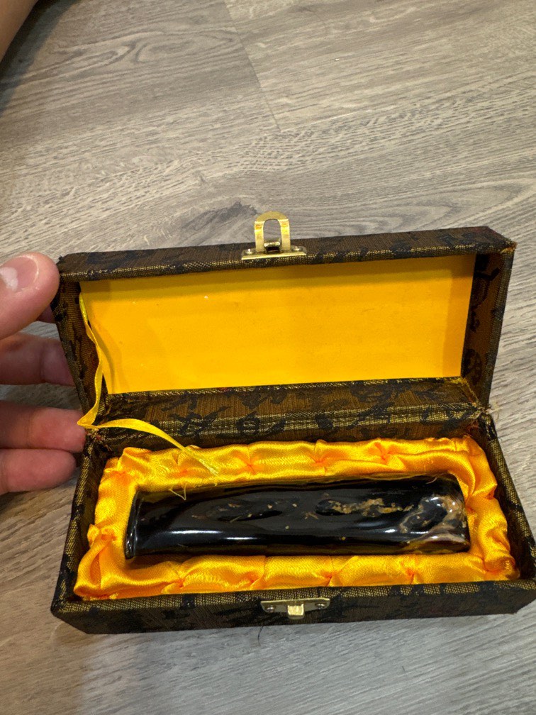 Antique cigarette holder, Hobbies & Toys, Memorabilia & Collectibles ...