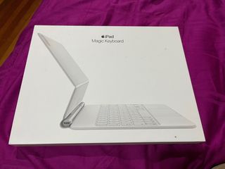 Apple iPad Magic Keyboard 11 inch, Computers & Tech, Parts ...