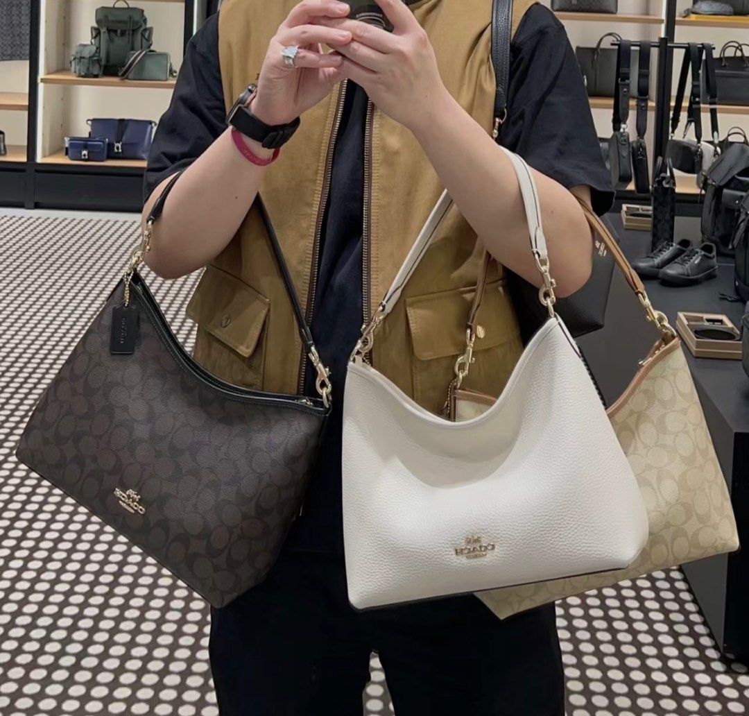 Coach Laurel Signature Canvas Shoulder Bag, Women's Fashion, Bags ...