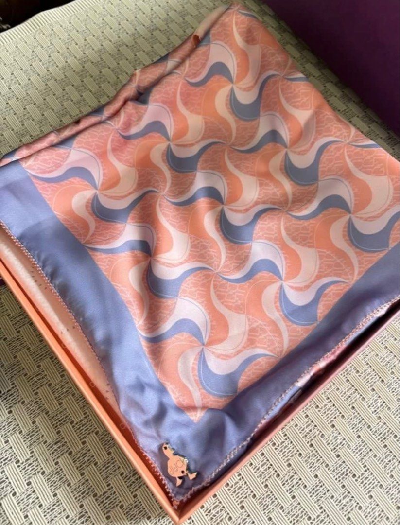 dUCk Satin Shawl (RM148 include postage with Frappe Dandelion Face Mask ...