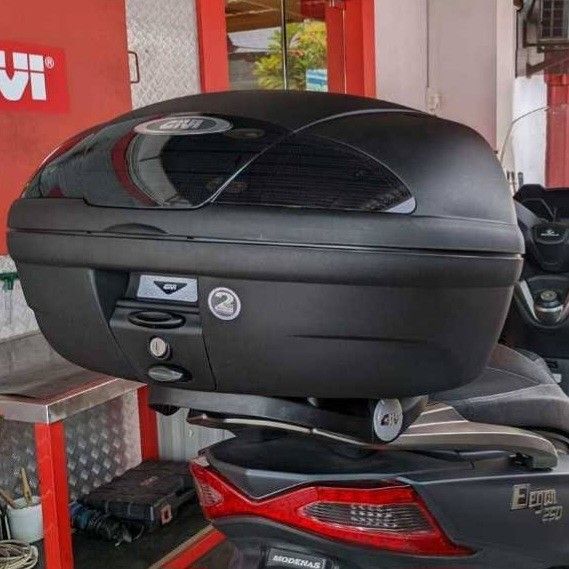 GIVI BOX 45 LITER BLACK EDITION, Auto Accessories on Carousell