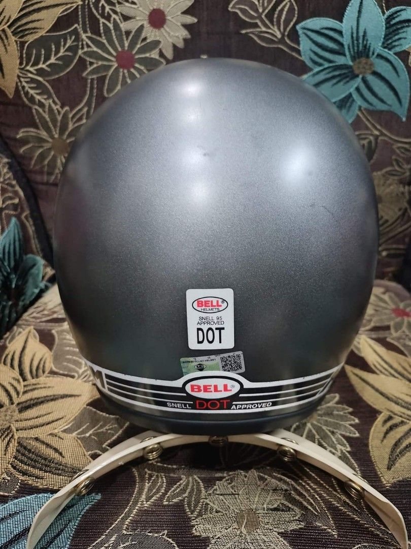 HELMET BELL MAGNUM 5 BUTTON, Everything Else, Others on Carousell