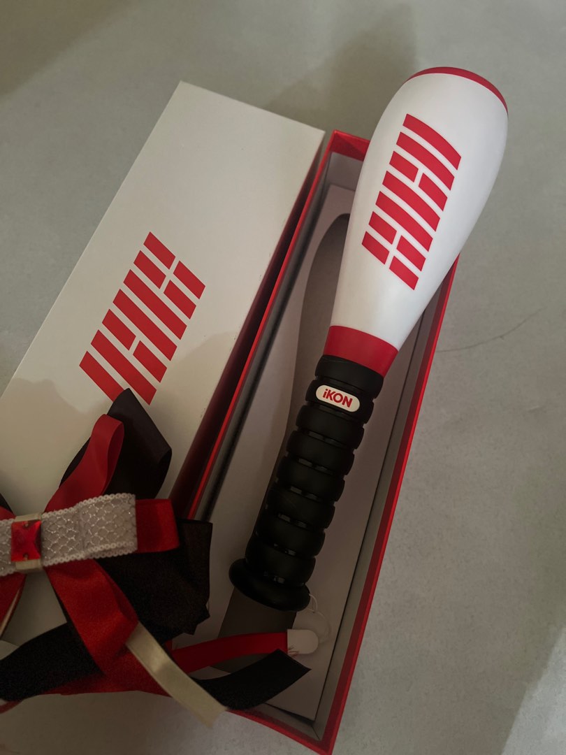 iKON Lightstick v3, Hobbies & Toys, Memorabilia & Collectibles, K-Wave ...