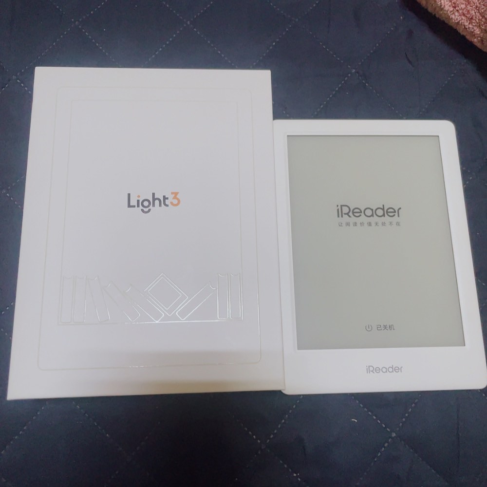 掌閱iReader Light3電子書閱讀器6吋 （送旋轉支架 藍牙翻頁器）, 手機及配件, 電子書閱讀器在旋轉拍賣