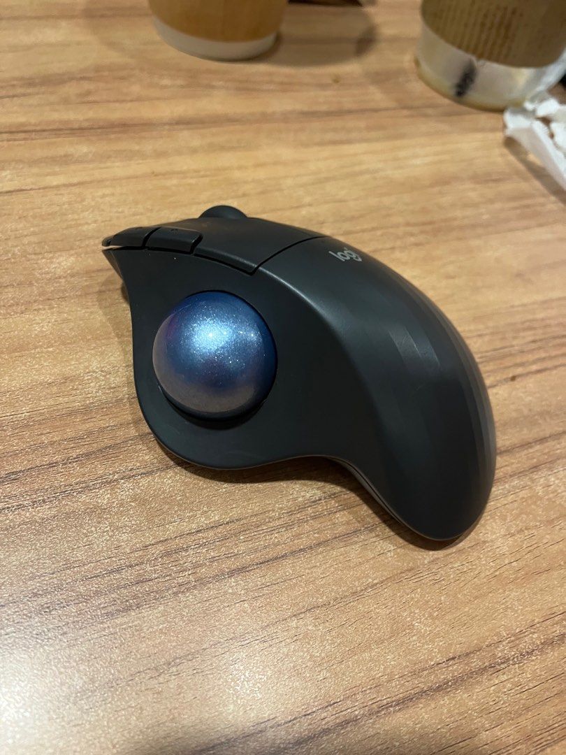 Logitech ergonomic mouse, Computers & Tech, Parts & Accessories, Mouse ...