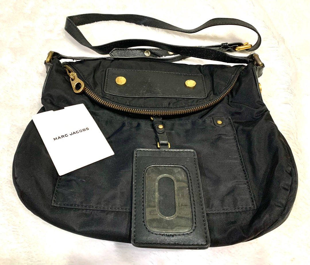 Marc Jacob’s bag large, Fesyen Wanita, Tas & Dompet di Carousell