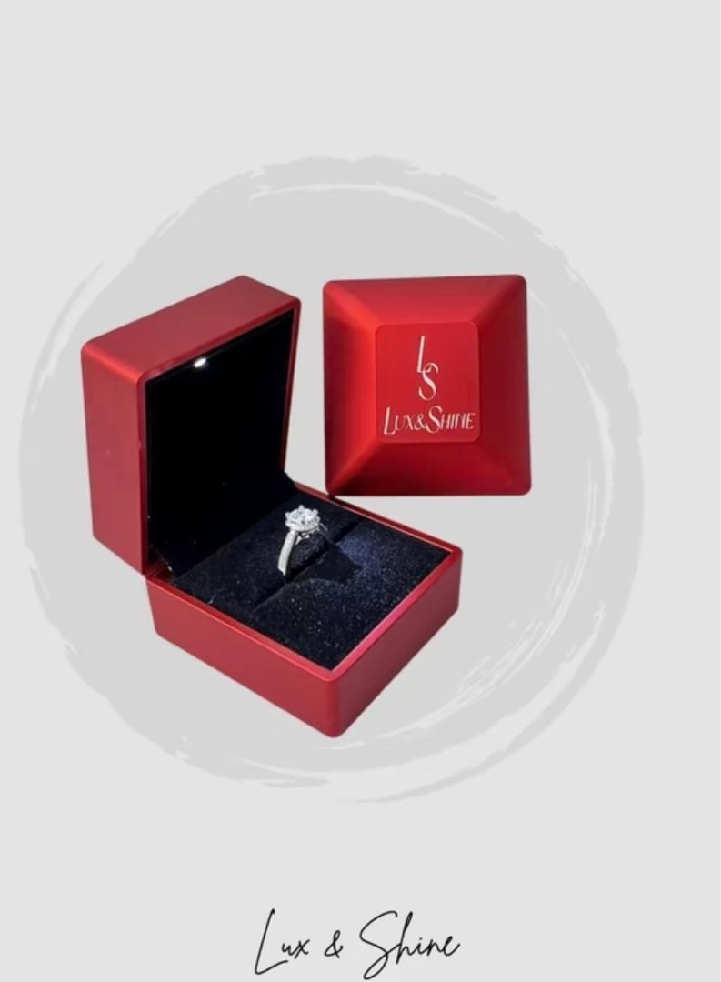 Moissanite Ring 1 Carat Free Box (with build in light), Women's Fashion ...