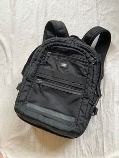 New Balance Black On Black Daily Backpack, Fesyen Pria, Tas & Dompet ...