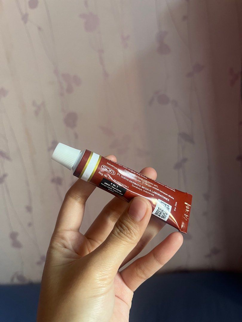 obat salep ketomed 2%, Kesehatan & Kecantikan, Rias Wajah di Carousell