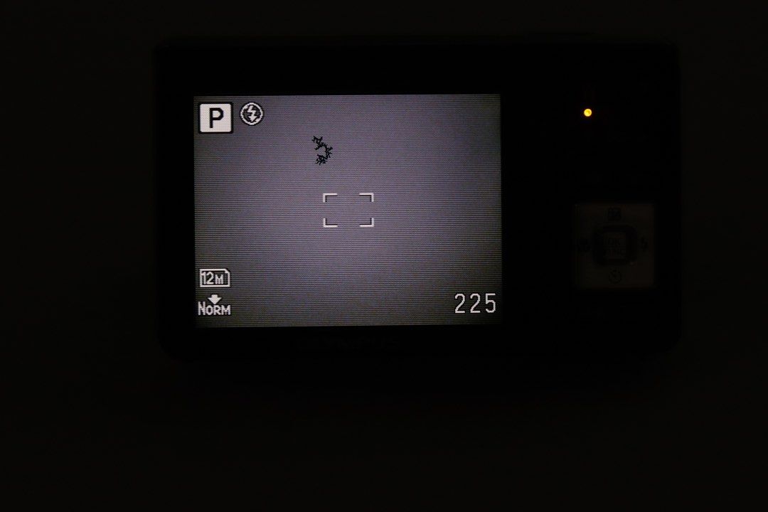 Olympus X 925 CCD相機 舊數碼相機 Old Digital Camera DV 錄影機 復古 Vintage Y2K, 攝影 ...
