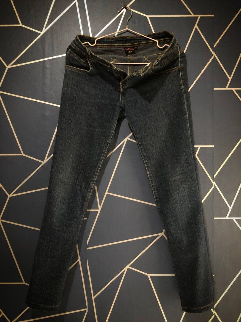 Original Lee Pipes jeans, Women's Fashion, Bottoms, Jeans on Carousell