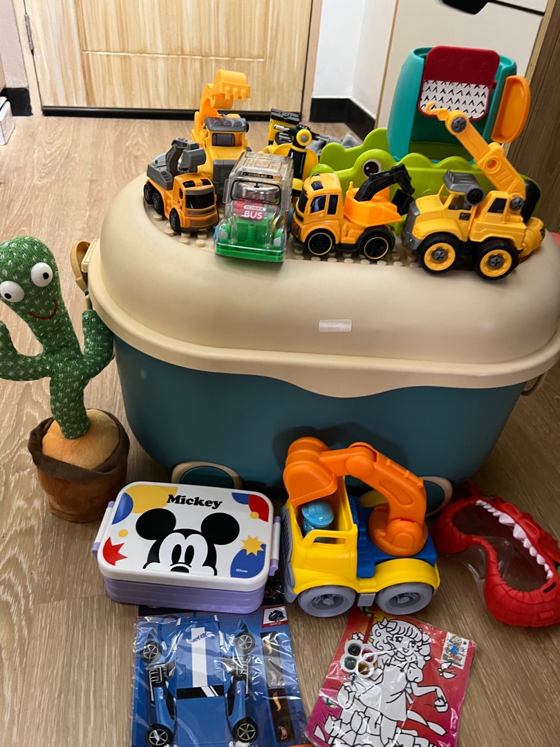 Clean Pre-loved toys GET ALL including Duck Storage, Hobbies & Toys ...