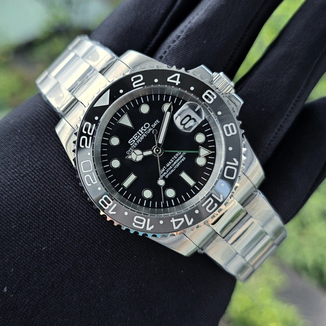 Seikolex Bruce Wayne GMT Master II Mod, Men's Fashion, Watches & Accessories, Watches on Carousell