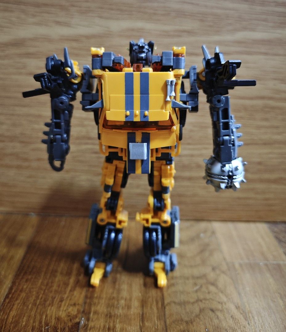 Transformers Studio Series SS 101 Scourge and KO SS 99 Battletrap set ...