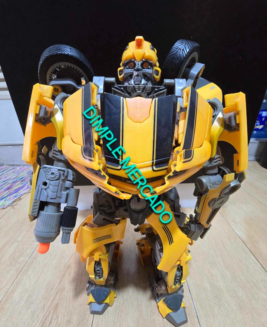Loose: Transformers Ultimate Bumblebee, Hobbies & Toys, Toys & Games on ...