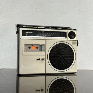 Sony CFD-V30 Vintage Radio, Audio, Portable Music Players on Carousell
