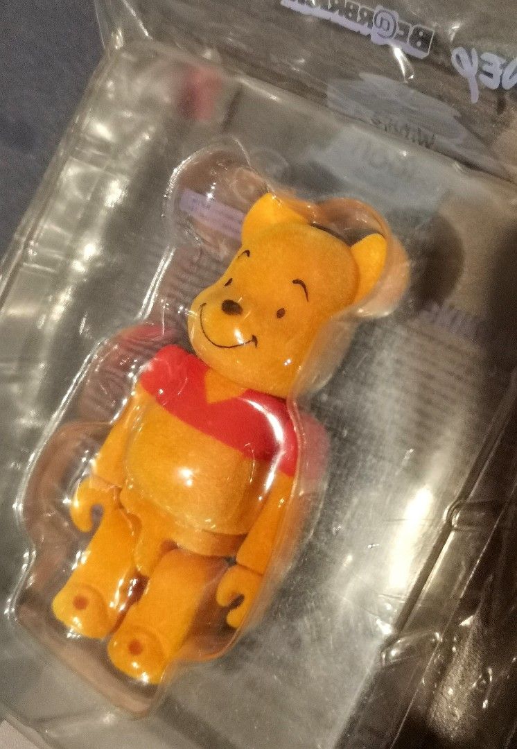 [Pre-Order] Bearbrick Disney Winnie the Pooh (Flocked / Flocky Version) WCC22 Commemorative ...