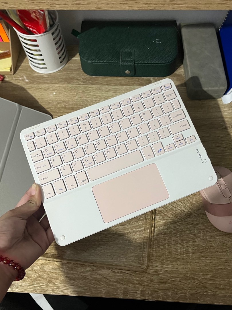 Bluetooth Keyboard with touchpad Pink, Computers & Tech, Parts ...