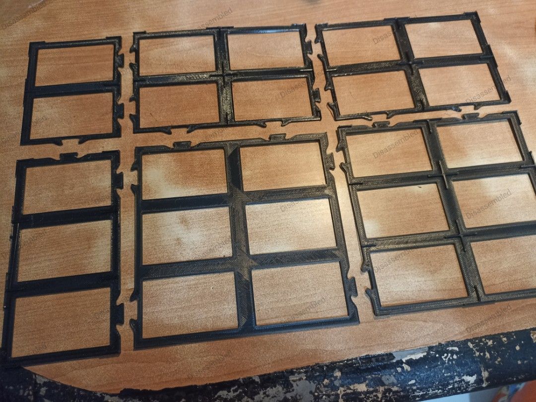 Codenames ORIGINAL + Free 3d-printed Grid, Hobbies & Toys, Toys & Games ...