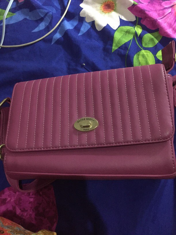 Dompet Sophie Martin, Fesyen Wanita, Tas & Dompet di Carousell