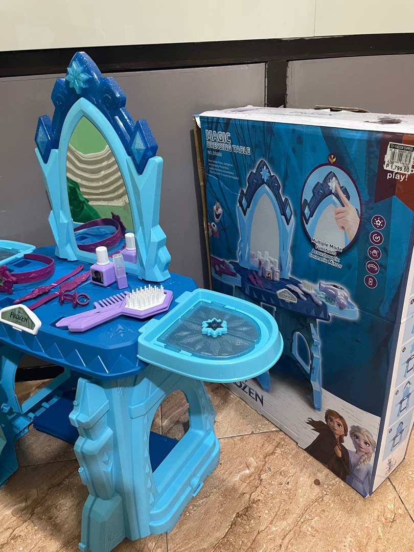 Frozen Dressing Table, Hobbies & Toys, Toys & Games on Carousell